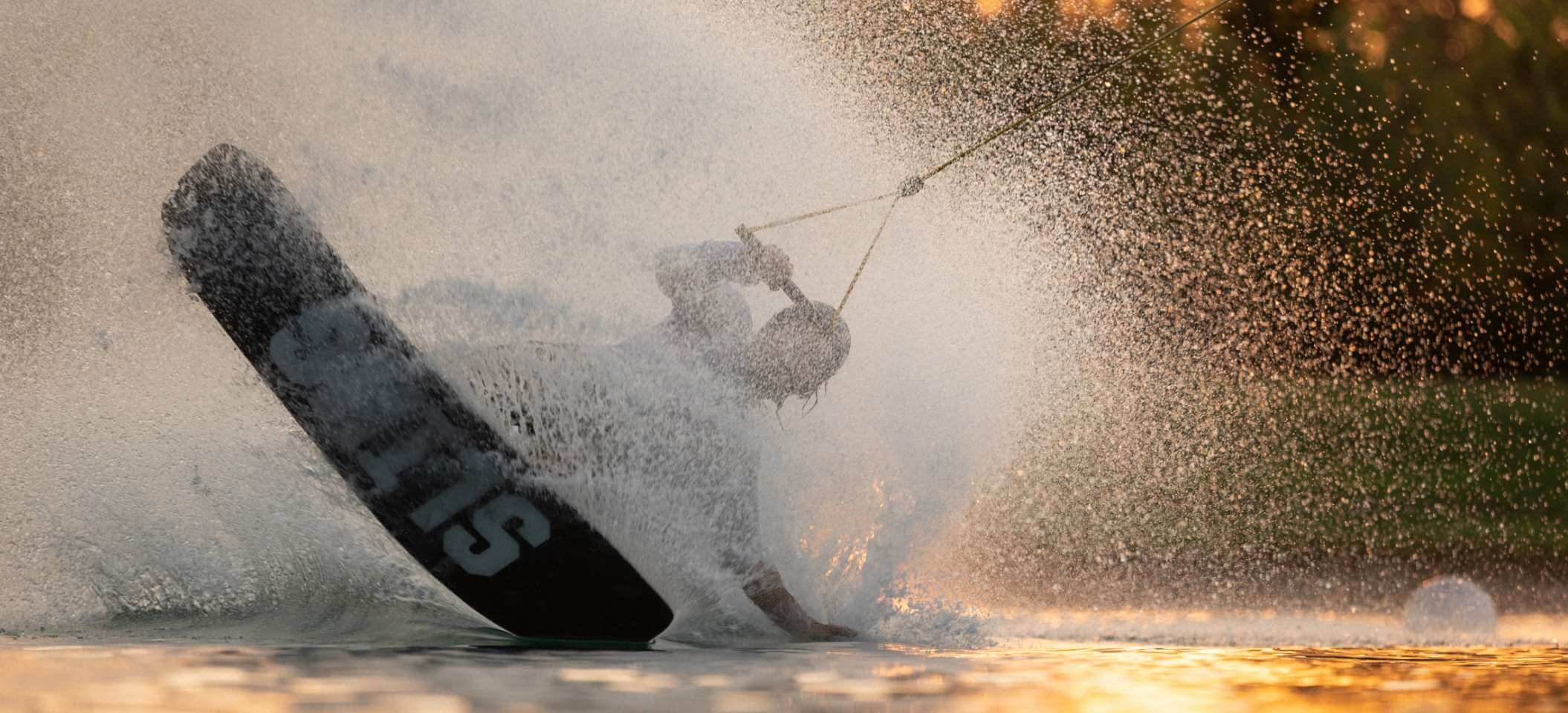 Warehouse One | Snowboards, Wakeboards & Fashion Online-Shop
